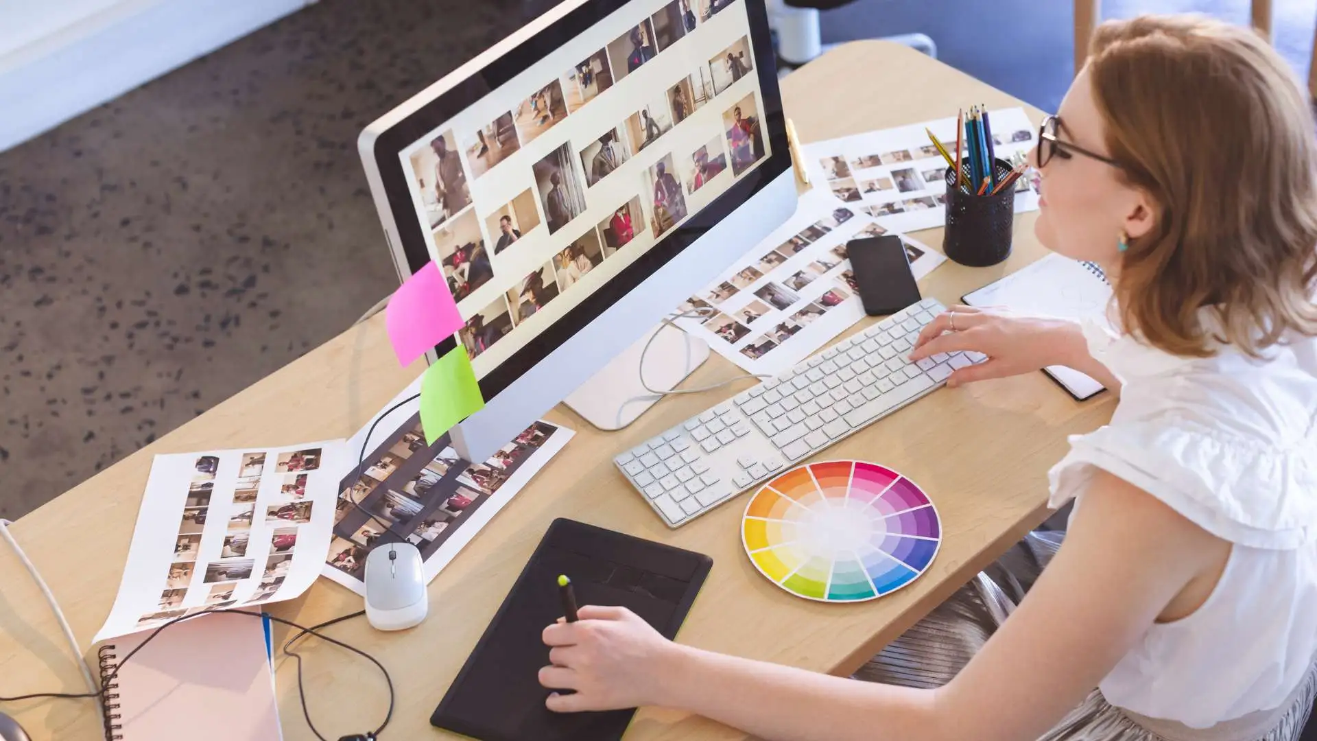 Apply for Part-Time Graphic Design Jobs in 2025 | Beem