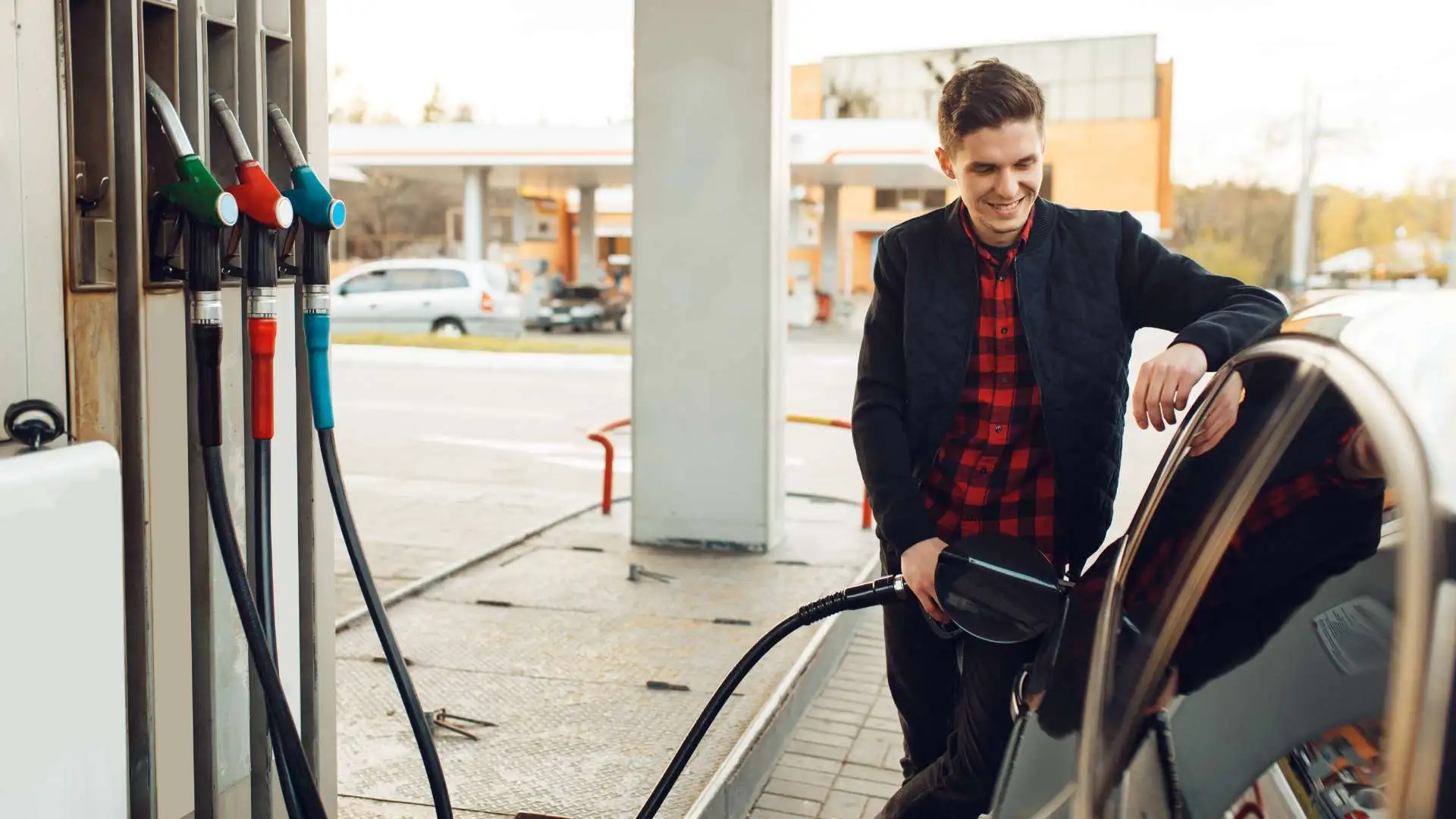 How to Pay for Gas with Cash: 7 best ways | Beem