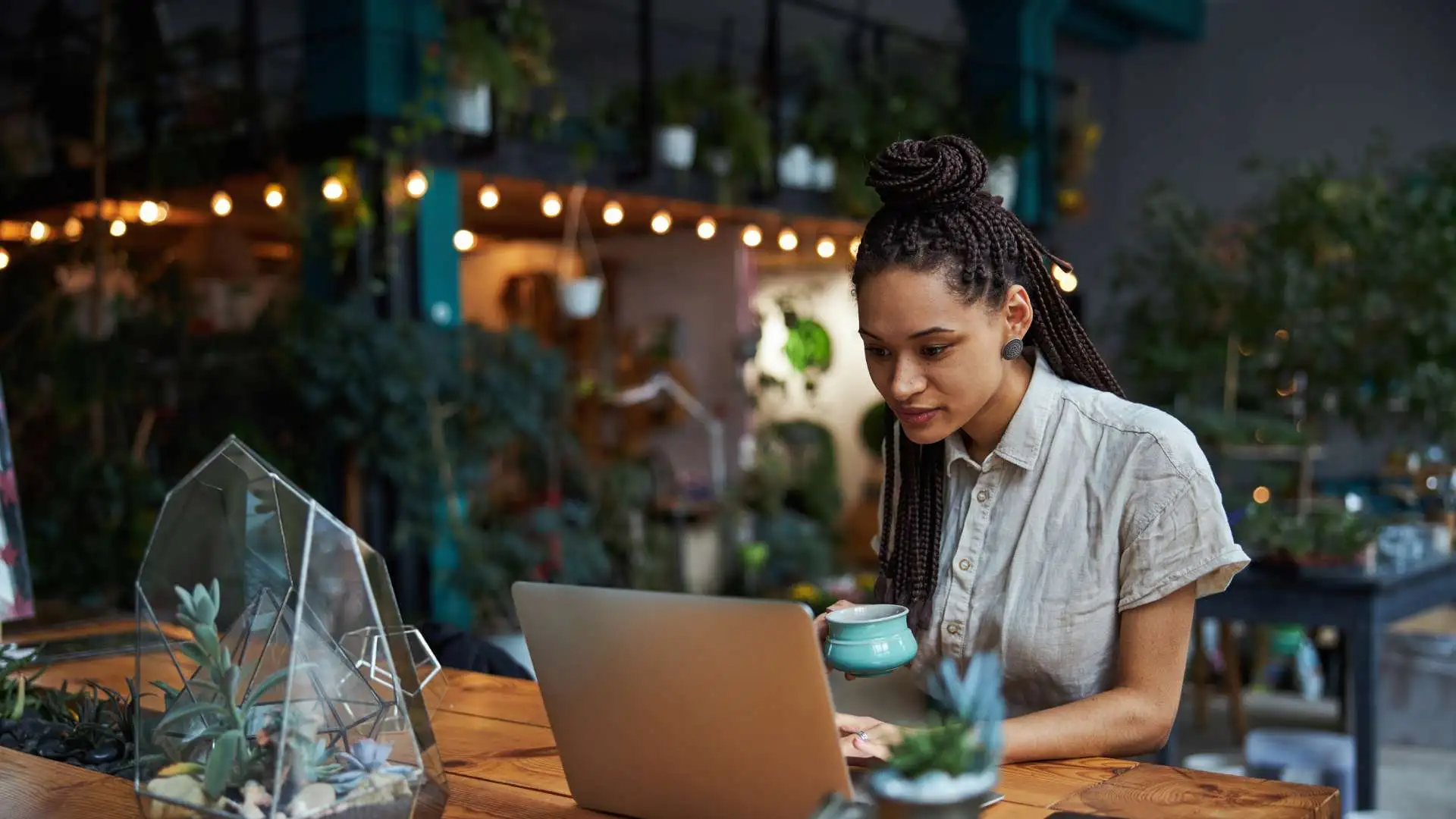 A Guide to Applying for Jobs with AI (2025) | Beem