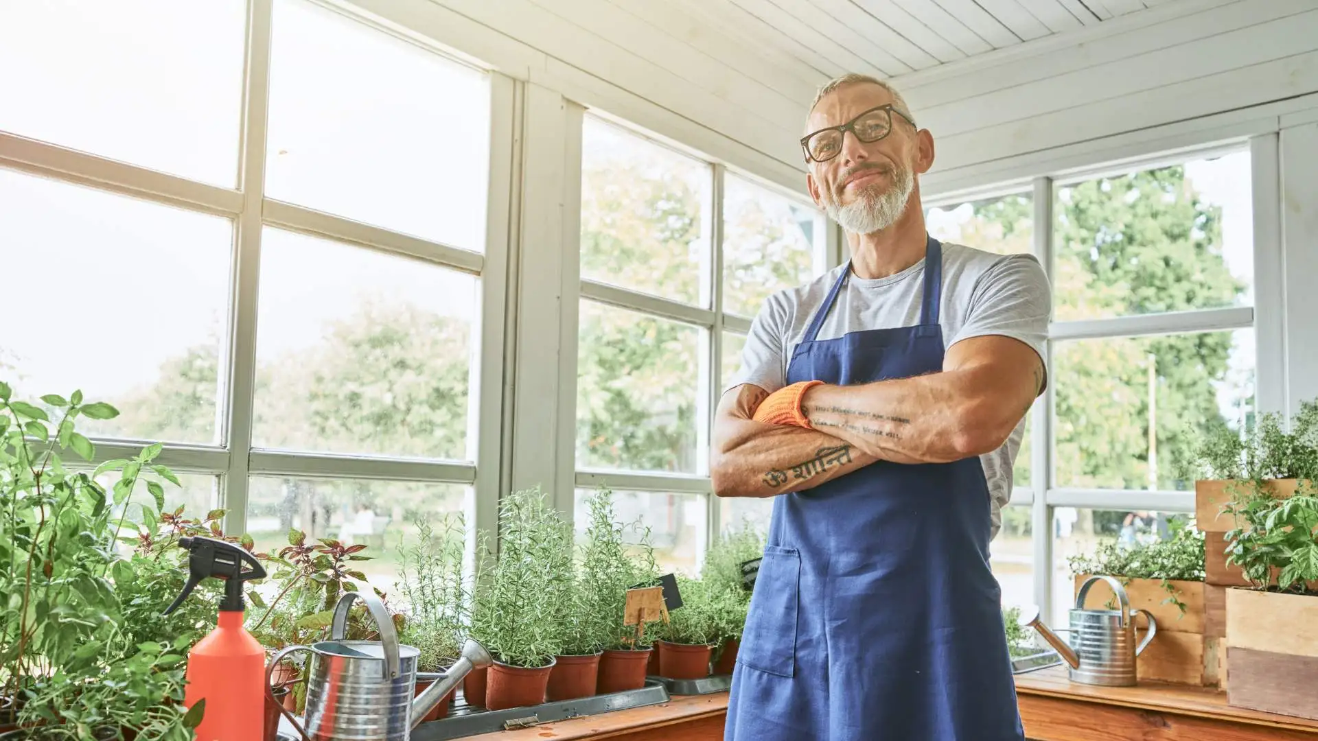 Best Side Hustles for Retirees to Earn Extra Income: 5 Best Tips | Beem