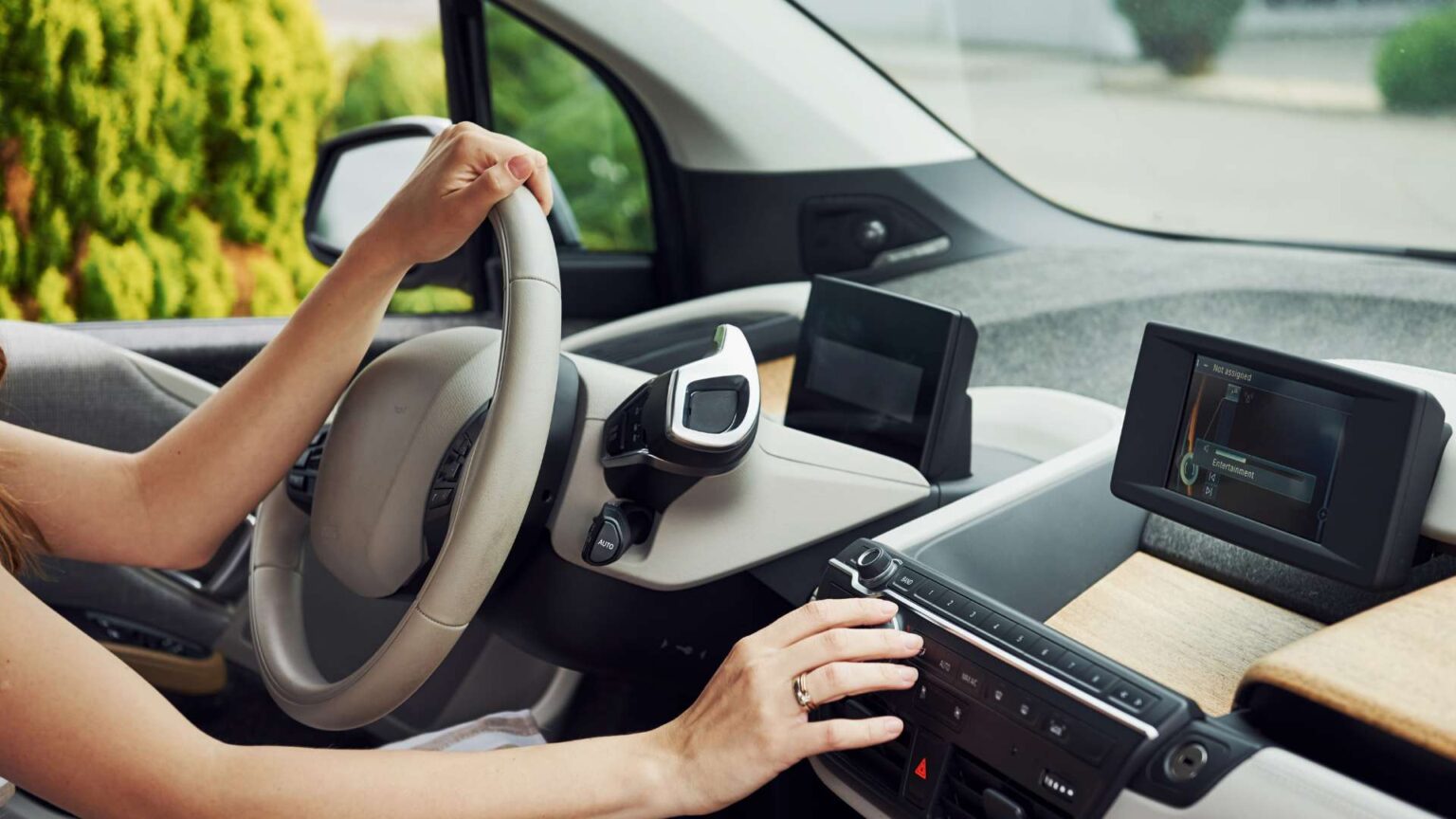 How Bundled Smart Devices Affect Car Insurance 2026 | Beem
