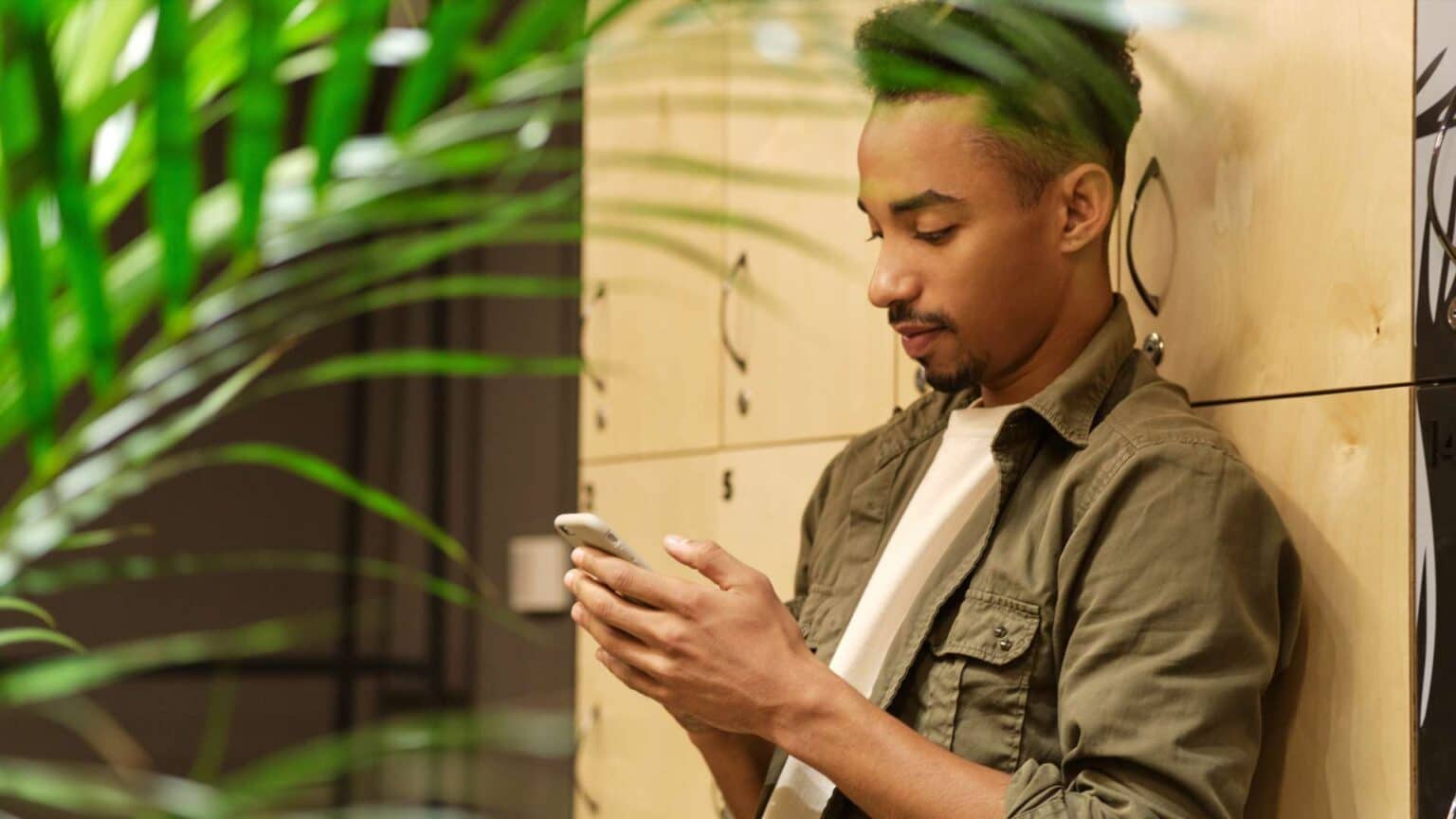 Digital Banking vs Mobile Banking: Best Tips to Know | Beem